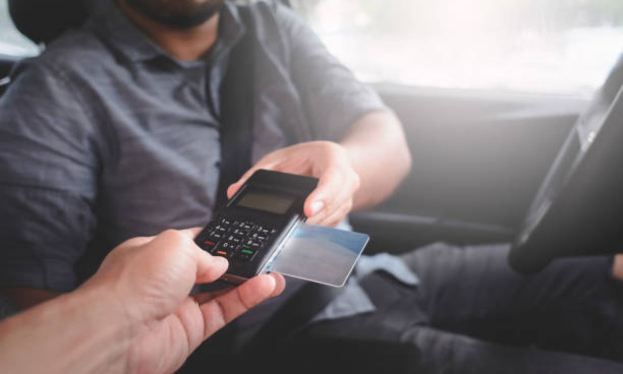 Best Payment Methods for Taxis: Cash, Card, or Digital Wallets?